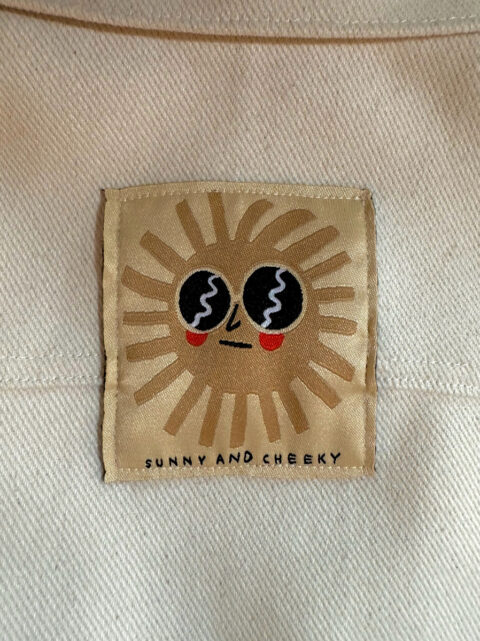 Sunny woven label • Aniek Bartels